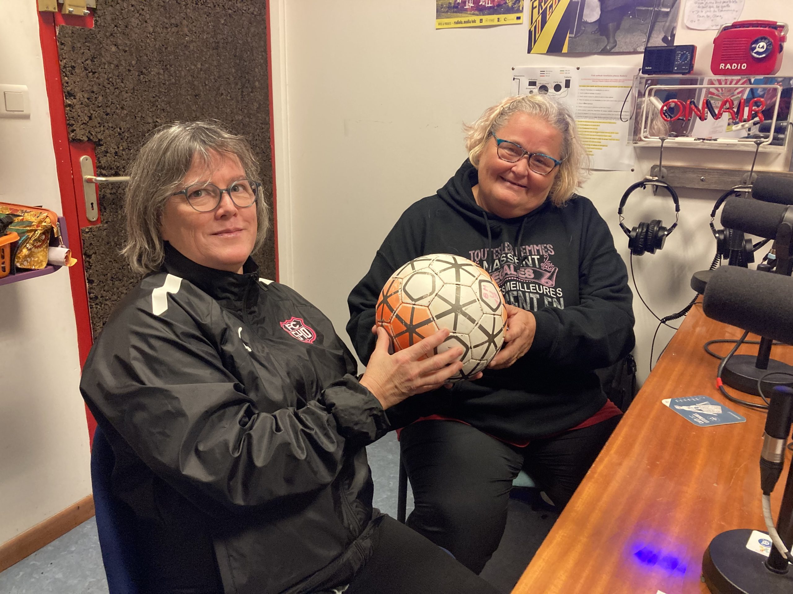 Terrain d'entente - Au Football Club 540, une passion du ballon rond ...